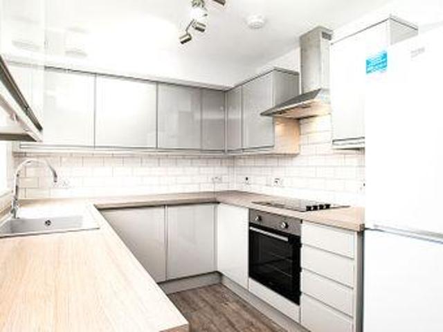 2 Bedrooms Flat for rent in Glenfarg Street, St. Georges Cross, Glasgow G20