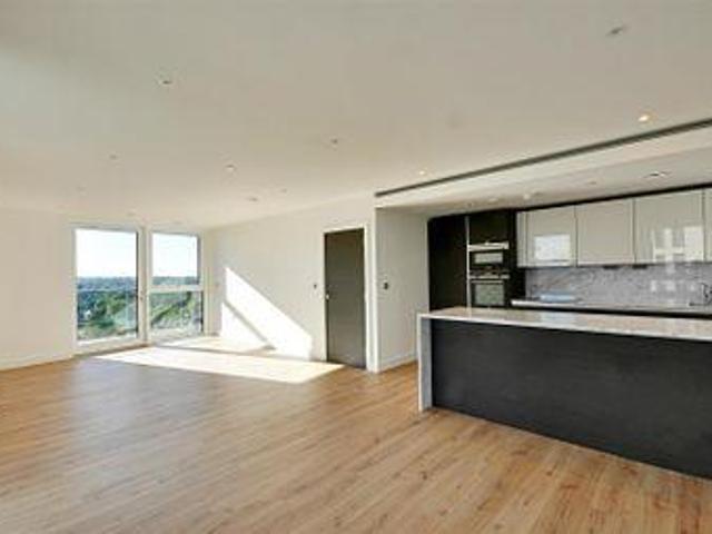 2 Bedrooms Flat for rent in Glenthorne Road, Hammersmith, London W6
