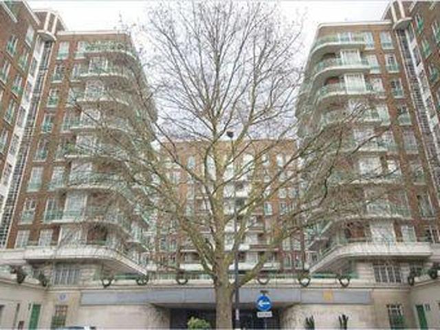 2 Bedrooms Flat for rent in Gloucester Place, London NW1