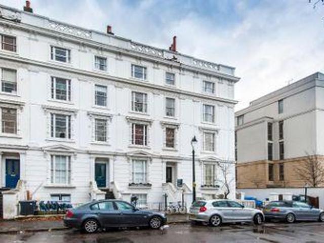2 Bedrooms Flat for rent in Grafton Square, London SW4