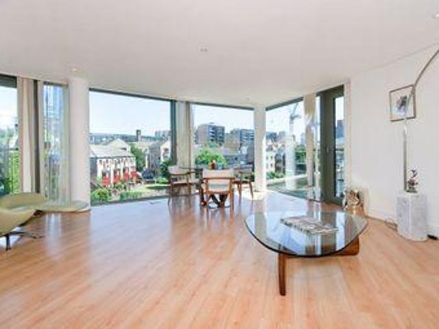 2 Bedrooms Flat for rent in Graham Street, London N1