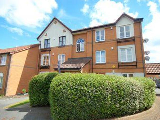 2 Bedrooms Flat for rent in Grange Close, Hunslet, Leeds LS10
