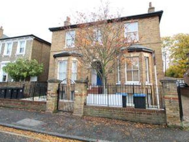 2 Bedrooms Flat for rent in Grange Road, Kingston Upon Thames KT1
