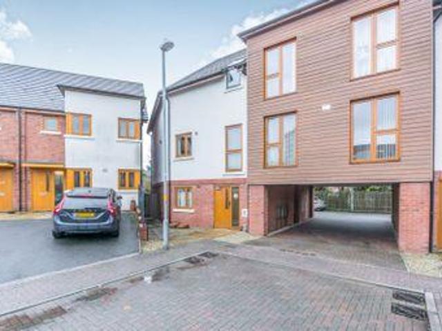 2 Bedrooms Flat for rent in Grange Walk, Northfield, Birmingham B31