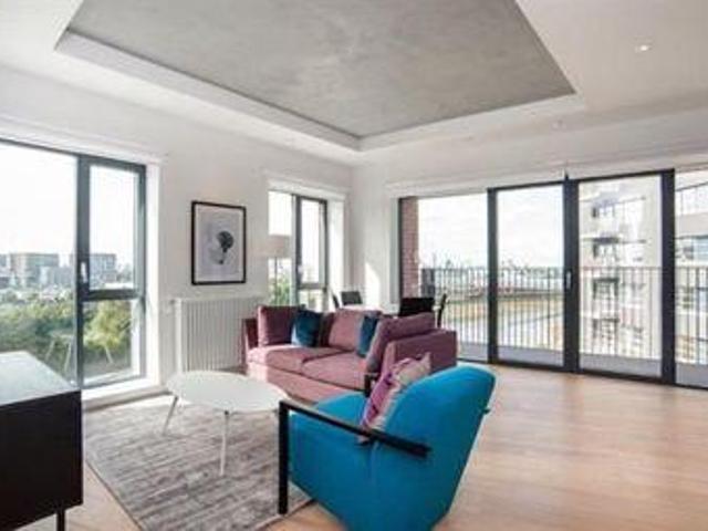 2 Bedrooms Flat for rent in Grantham House, London E14
