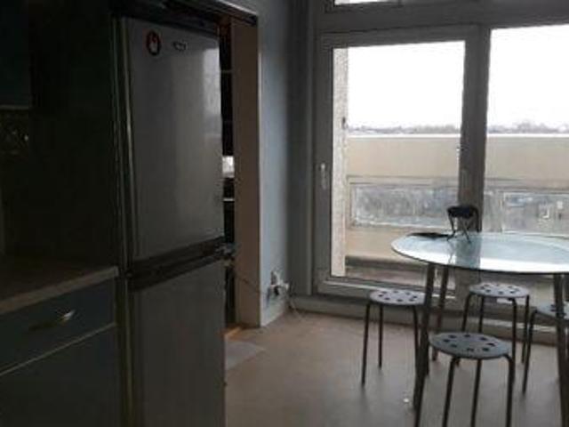 2 Bedrooms Flat for rent in Grantham Road, London SW9