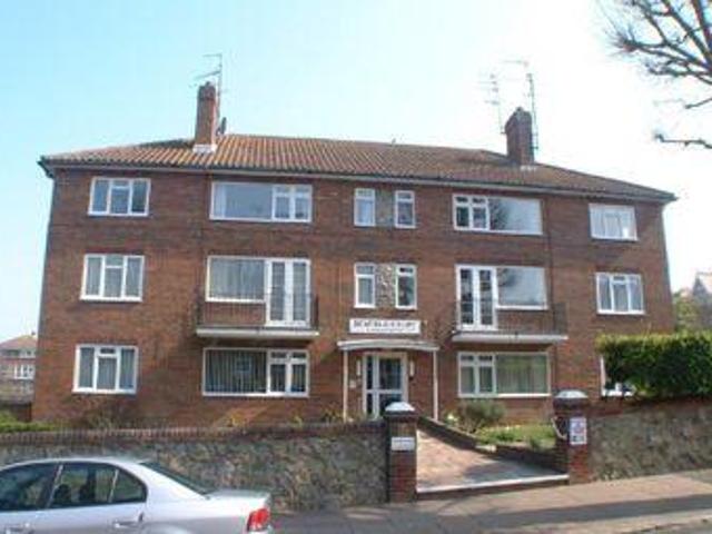 2 Bedrooms Flat for rent in Grassington Road, Eastbourne BN20