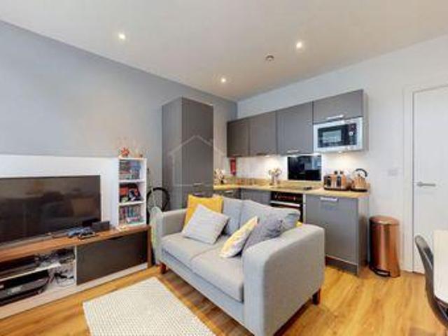 2 Bedrooms Flat for rent in Gravity Residence, 19 Water Street, Liverpool L2
