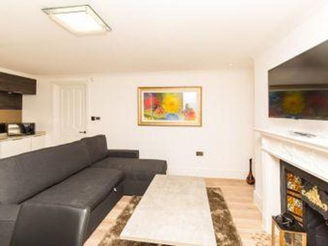 2 Bedrooms Flat for rent in Grays Inn Road, London WC1X