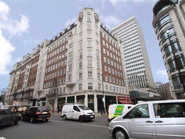 2 Bedrooms Flat for rent in Great Cumberland Place, Marylebone, London W1H