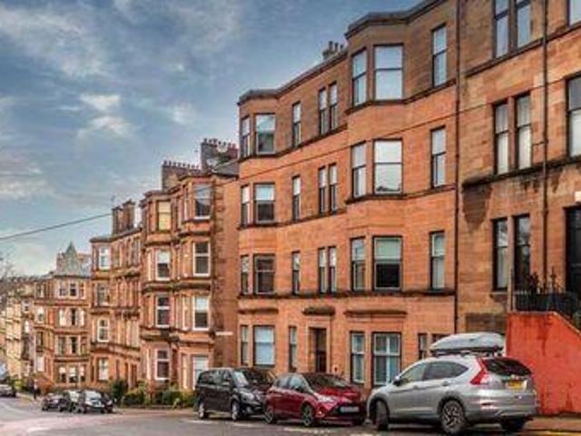 2 Bedrooms Flat for rent in Great George Street, Hillhead, Glasgow G12