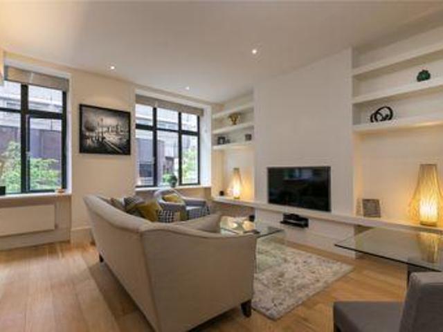 2 Bedrooms Flat for rent in Great Portland Street, London W1W