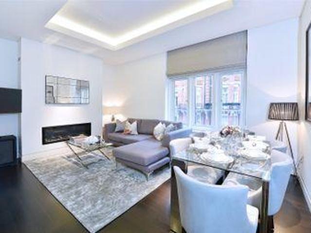 2 Bedrooms Flat for rent in Green Street, Mayfair, London W1K