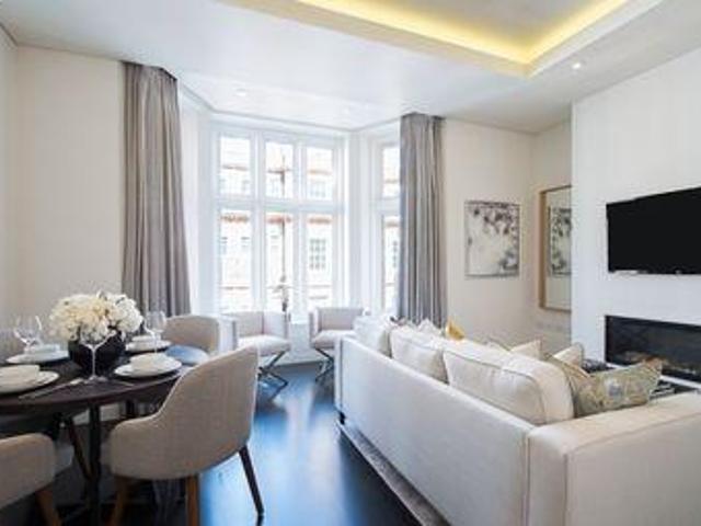 2 Bedrooms Flat for rent in Green Street, Mayfair W1