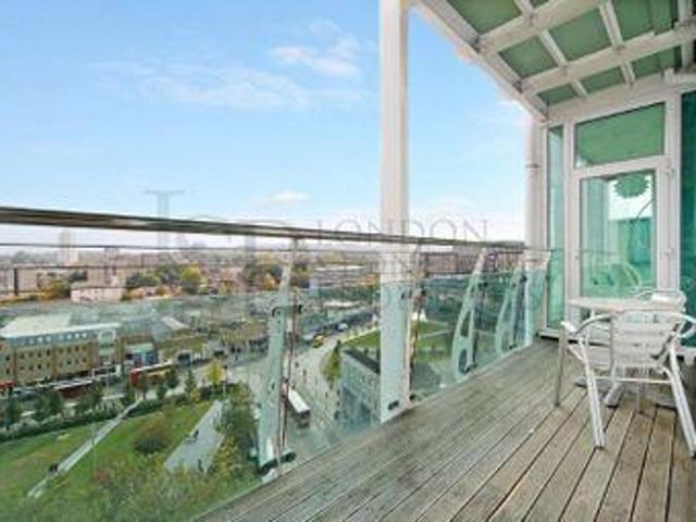 2 Bedrooms Flat for rent in Greens End, London SE18