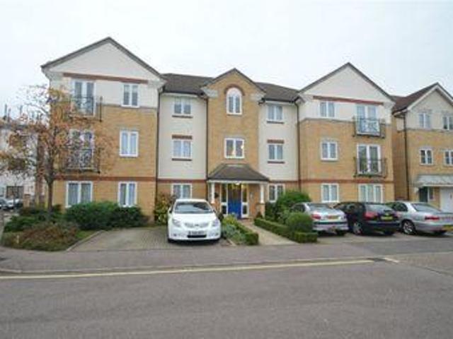 2 Bedrooms Flat for rent in Grenville Place, London NW7