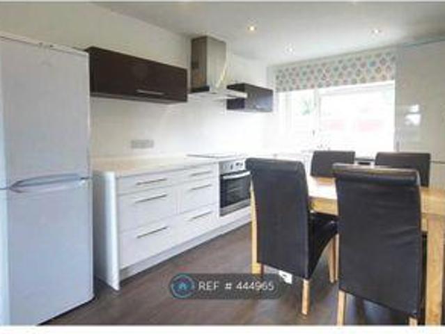 2 Bedrooms Flat for rent in Greystones Road, Sheffield S11