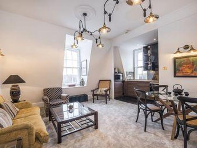 2 Bedrooms Flat for rent in Grosvenor Gardens, London SW1W