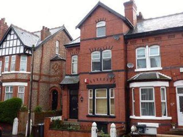 2 Bedrooms Flat for rent in Grosvenor Road, Manchester M16