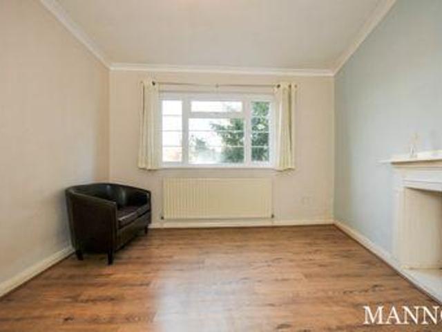 2 Bedrooms Flat for rent in Grove Court, Anerley SE20