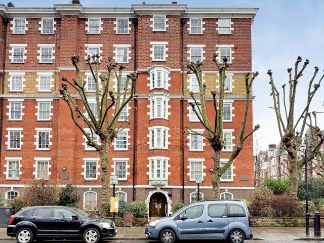 2 Bedrooms Flat for Rent in Grove End Road | Foxtons