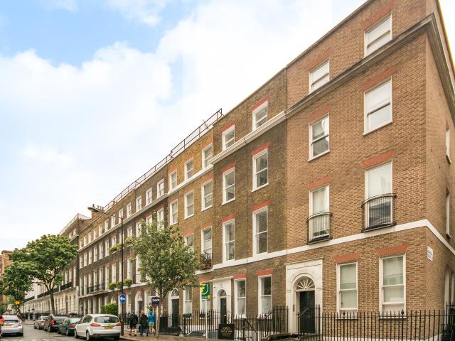 2 Bedrooms Flat for Rent in Guilford Street | Foxtons