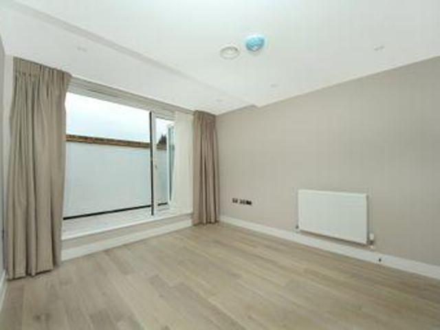 2 Bedrooms Flat for rent in Gunnersbury Avenue, London W5