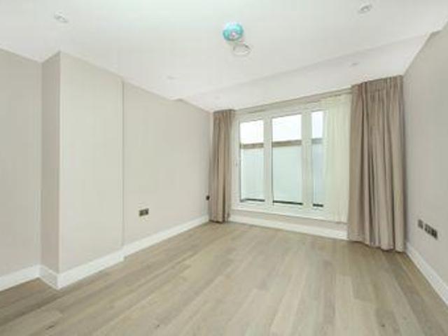 2 Bedrooms Flat for rent in Gunnersbury Avenue, London W5