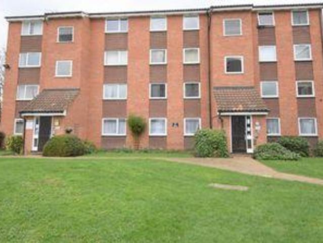 2 Bedrooms Flat for rent in Gurney Close, Barking IG11