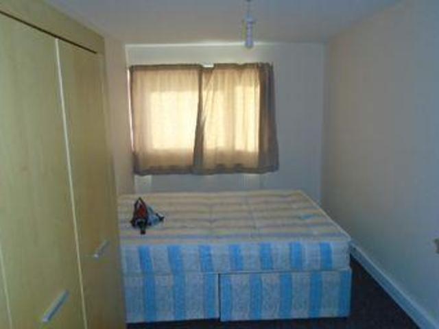 2 Bedrooms Flat for rent in Gurnell Grove, London W13