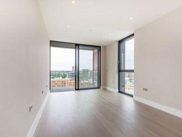 2 Bedrooms Flat for rent in Gwynne Road, Battersea, London SW11
