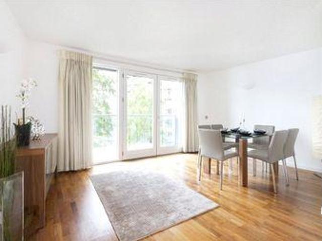 2 Bedrooms Flat for rent in D325 New Providence Wharf, Fairmont Avenue, Canary Wharf, London E14
