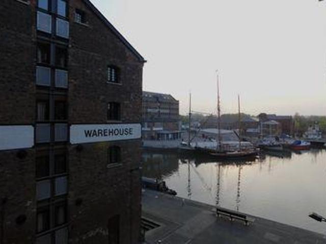 2 Bedrooms Flat for rent in Double Reynolds Warehouse, Gloucester GL1