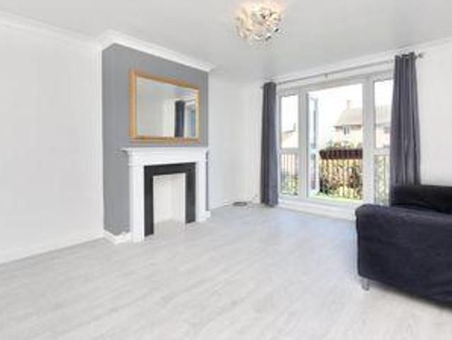 2 Bedrooms Flat for rent in Dowson Close, London SE5