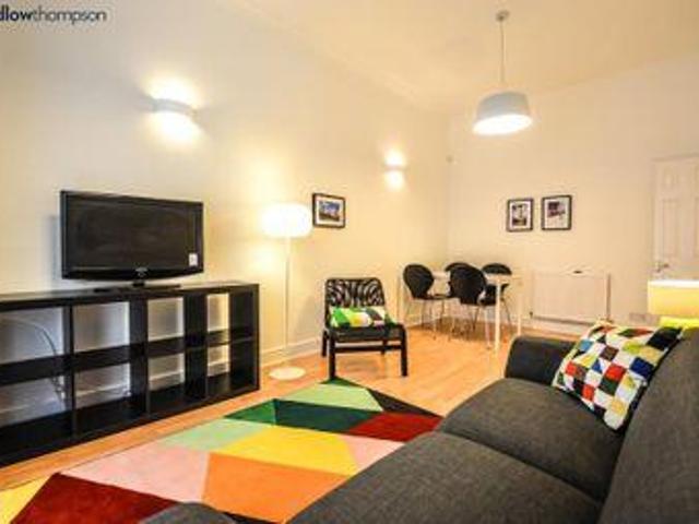 2 Bedrooms Flat for rent in Dock Street, London E1