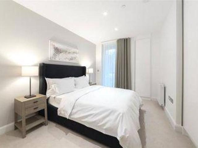 2 Bedrooms Flat for rent in Dockyard Lane, London E14