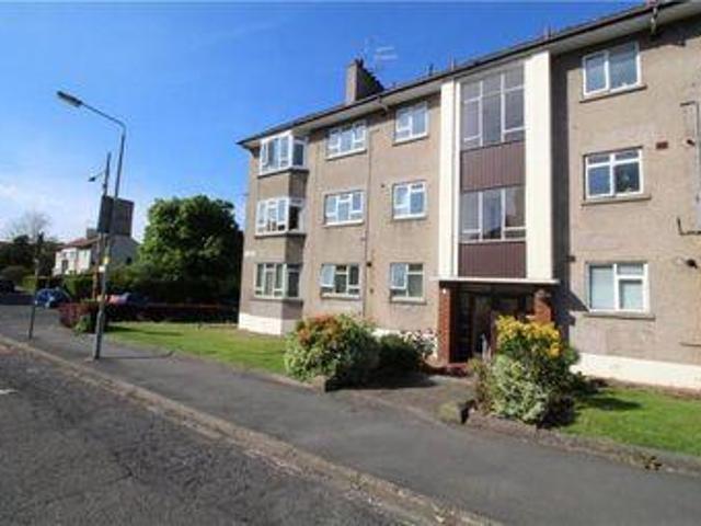 2 Bedrooms Flat for rent in Dorchester Court, 1 Dorchester Place, Glasgow, Lanarkshire G12