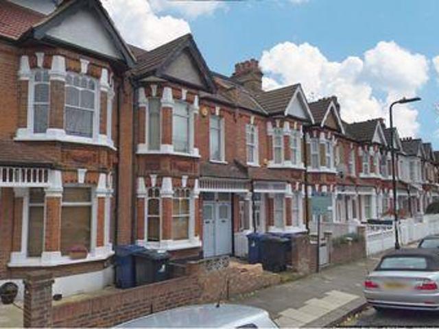 2 Bedrooms Flat for rent in Davis Road, Acton, London W3