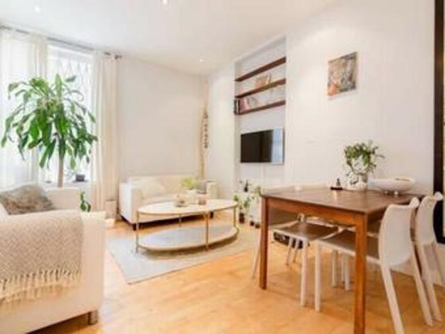 2 Bedrooms Flat for rent in Dawes Road, London SW6