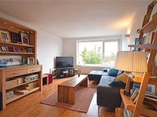 2 Bedrooms Flat for rent in Dalegarth, Cambridge, Cambridgeshire CB4