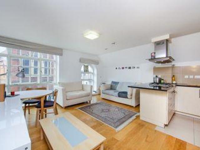 2 Bedrooms Flat for rent in Dalling Road, Ealing, London W6