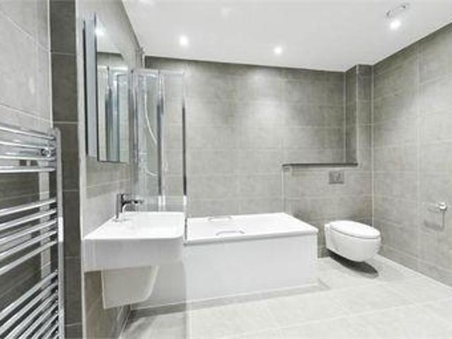 2 Bedrooms Flat for rent in Dalston, London E8