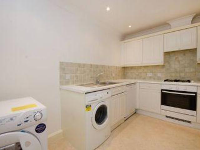 2 Bedrooms Flat for rent in Darlaston Road, Wimbledon SW19