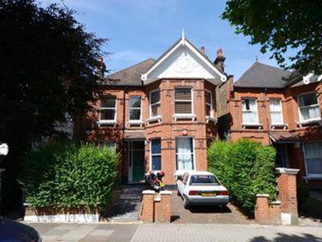 2 Bedrooms Flat for rent in Dartmouth Road, Mapesbury Conservation Area NW2