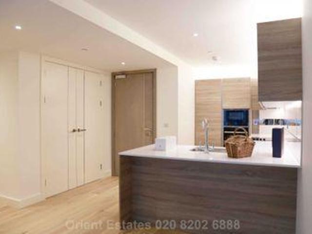 2 Bedrooms Flat for rent in Deveraux House, London SE18