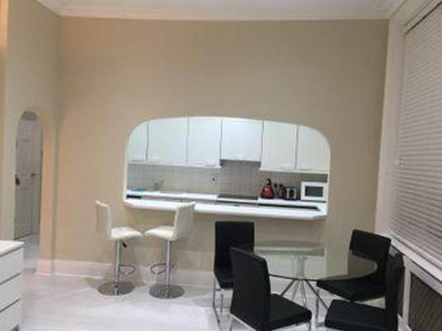 2 Bedrooms Flat for rent in Devonshire Terrace, London W2