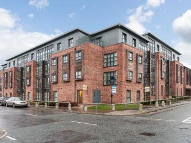 2 Bedrooms Flat for rent in Devonshire Point, Devonshire Road, Eccles M30