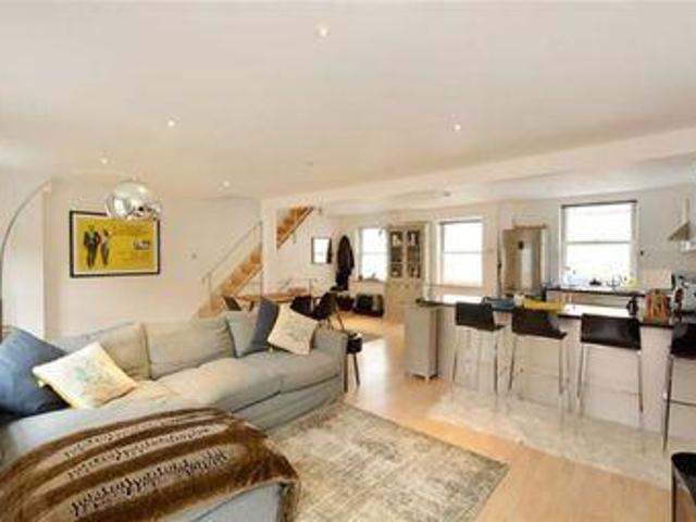2 Bedrooms Flat for rent in Devonshire Place Mews, Marylebone, London W1G