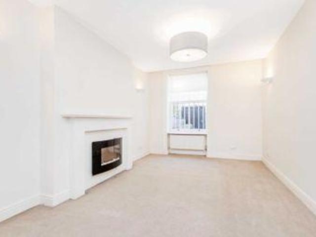 2 Bedrooms Flat for rent in Devonshire Street, Marylebone W1G