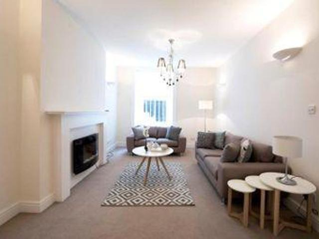 2 Bedrooms Flat for rent in Devonshire Street, Marylebone W1G